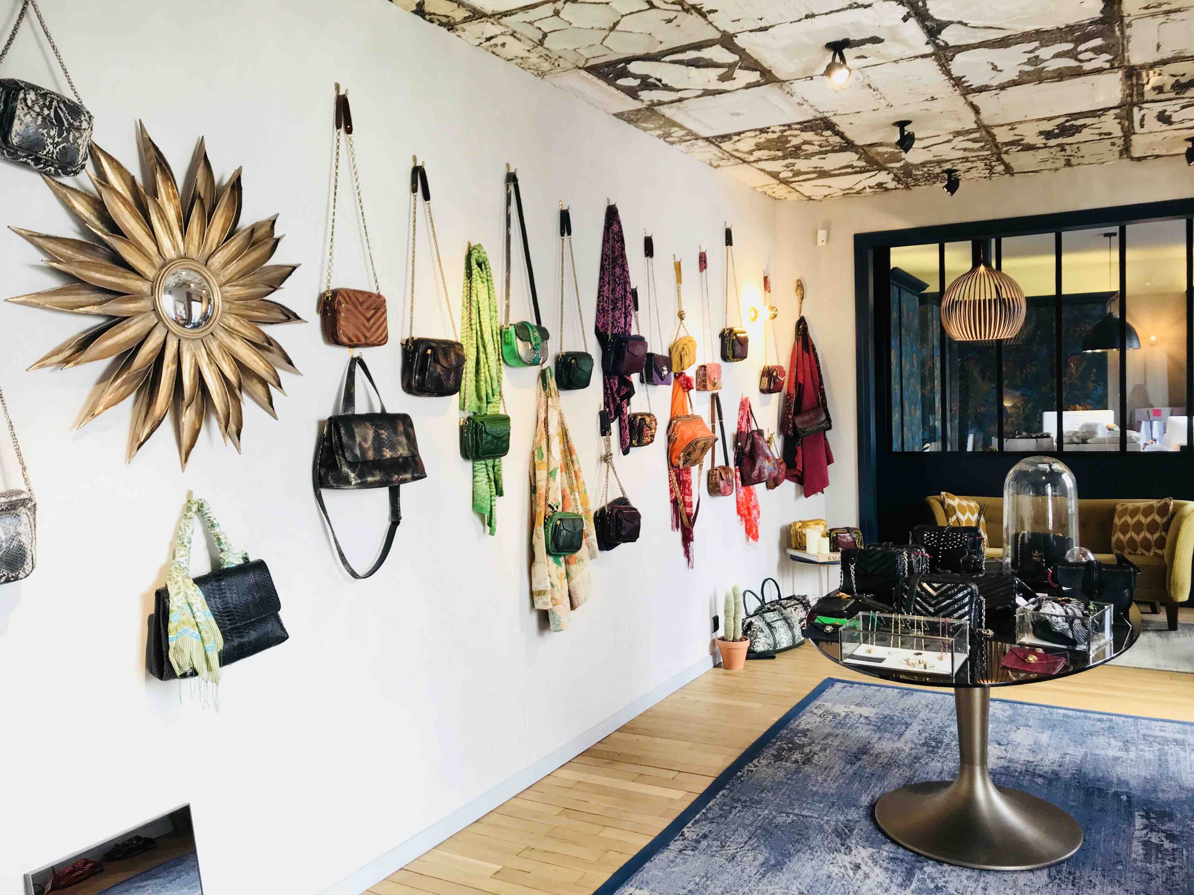 Magasins - Claris Virot